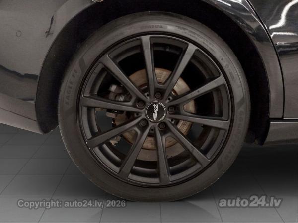 Black Mercedes-Benz B-Class 2019 in Tallinn, with an engine capacity of 0.00 L and mileage of 115 thousand km for 19990 €, photo 9 on AUTOMOTO.COM.LV
