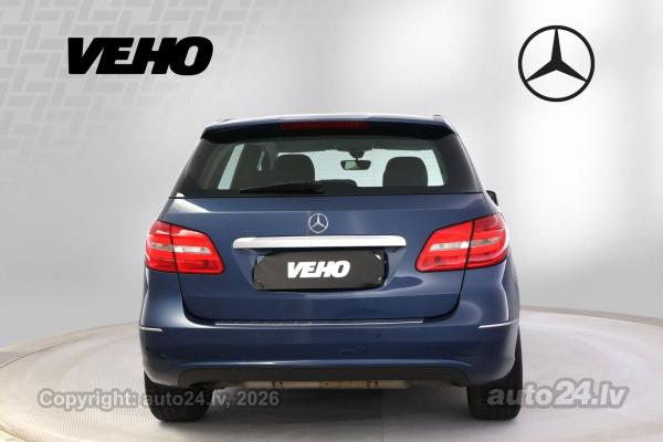 Zils Mercedes-Benz B-Class 2012 Tallina, ar dzinēja tilpumu 1.60 L un nobraukumu 135 tūkst. km par 5500 €, foto 8 vietnē AUTOMOTO.COM.LV