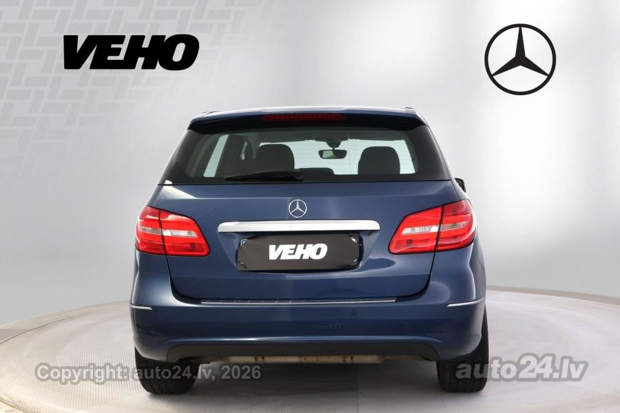 Zils Mercedes-Benz B-Class 2012 Tallina, ar dzinēja tilpumu 1.60 L un nobraukumu 135 tūkst. km par 5500 €, foto 9 vietnē AUTOMOTO.COM.LV