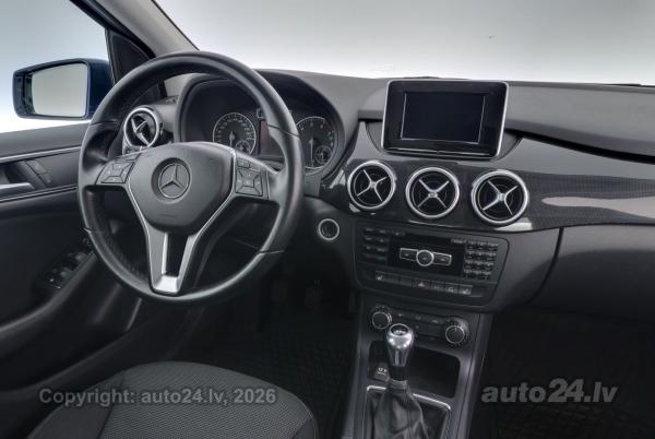Zils Mercedes-Benz B-Class 2012 Tallina, ar dzinēja tilpumu 1.60 L un nobraukumu 135 tūkst. km par 5500 €, foto 9 vietnē AUTOMOTO.COM.LV