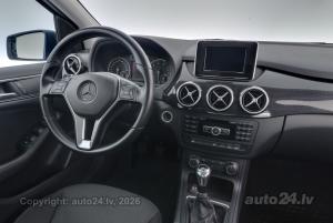 Zils Mercedes-Benz B-Class 2012 Tallina, ar dzinēja tilpumu 1.60 L un nobraukumu 135 tūkst. km par 5500 €, foto 10 vietnē AUTOMOTO.COM.LV