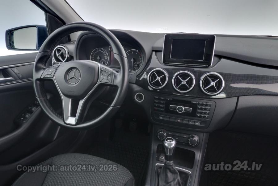 Zils Mercedes-Benz B-Class 2012 Tallina, ar dzinēja tilpumu 1.60 L un nobraukumu 135 tūkst. km par 5500 €, foto 10 vietnē AUTOMOTO.COM.LV