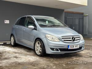 Pelēks Mercedes-Benz B-Class 2005 Tallina, ar dzinēja tilpumu 2.00 L un nobraukumu 387 tūkst. km par 3000 €, foto 2 vietnē AUTOMOTO.COM.LV