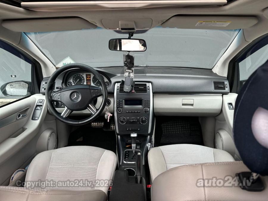 Pelēks Mercedes-Benz B-Class 2005 Tallina, ar dzinēja tilpumu 2.00 L un nobraukumu 387 tūkst. km par 3000 €, foto 14 vietnē AUTOMOTO.COM.LV