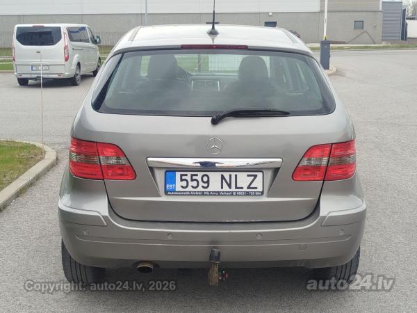 Серый Мерседес Б-класс 2005 в Тарту, объемом двигателя 1.70 л и пробегом 226 тыс. км за 2490 €, фото 5 на AUTOMOTO.COM.LV
