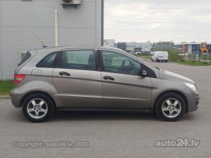 Серый Мерседес Б-класс 2005 в Тарту, объемом двигателя 1.70 л и пробегом 226 тыс. км за 2490 €, фото 9 на AUTOMOTO.COM.LV