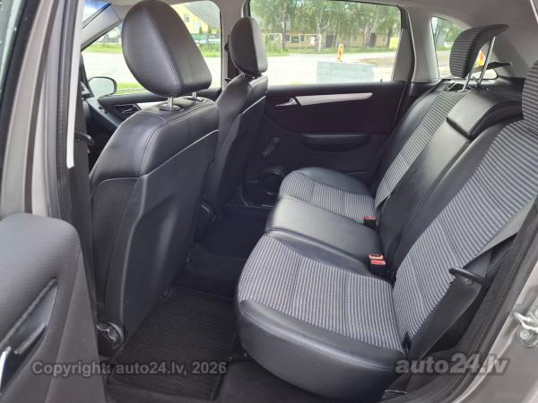 Grey Mercedes-Benz B-Class 2005 in Tartu, with an engine capacity of 2.00 L and mileage of 212 thousand km for 1550 €, photo 7 on AUTOMOTO.COM.LV