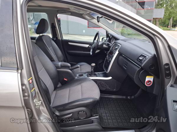 Grey Mercedes-Benz B-Class 2005 in Tartu, with an engine capacity of 2.00 L and mileage of 212 thousand km for 1550 €, photo 8 on AUTOMOTO.COM.LV