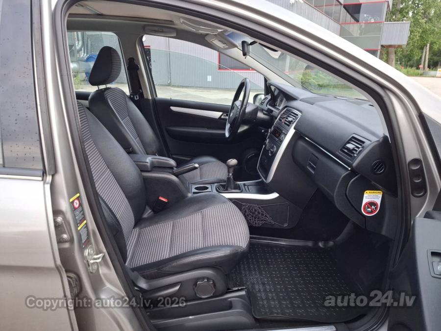 Grey Mercedes-Benz B-Class 2005 in Tartu, with an engine capacity of 2.00 L and mileage of 212 thousand km for 1550 €, photo 9 on AUTOMOTO.COM.LV