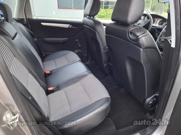 Grey Mercedes-Benz B-Class 2005 in Tartu, with an engine capacity of 2.00 L and mileage of 212 thousand km for 1550 €, photo 9 on AUTOMOTO.COM.LV