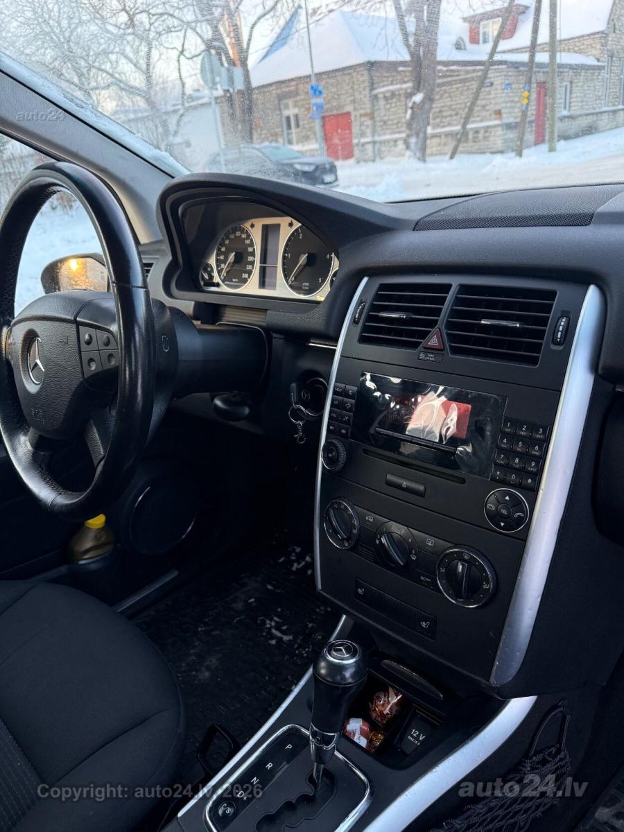 Pelēks Mercedes-Benz B-Class 2006 Tallina, ar dzinēja tilpumu 2.00 L un nobraukumu 0 tūkst. km par 2499 €, foto 10 vietnē AUTOMOTO.COM.LV