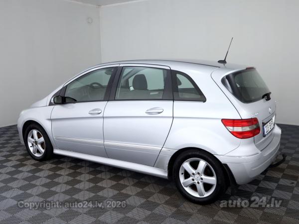 Grey Mercedes-Benz B-Class 2006 in Tallinn, with an engine capacity of 2.00 L and mileage of 293 thousand km for 1199 €, photo 4 on AUTOMOTO.COM.LV