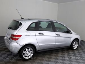 Pelēks Mercedes-Benz B-Class 2007 Tallina, ar dzinēja tilpumu 2.00 L un nobraukumu 210 tūkst. km par 1199 €, foto 3 vietnē AUTOMOTO.COM.LV