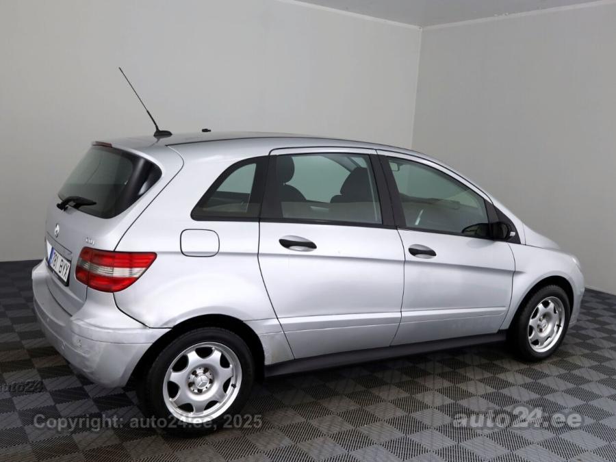 Pelēks Mercedes-Benz B-Class 2007 Tallina, ar dzinēja tilpumu 2.00 L un nobraukumu 210 tūkst. km par 1199 €, foto 3 vietnē AUTOMOTO.COM.LV