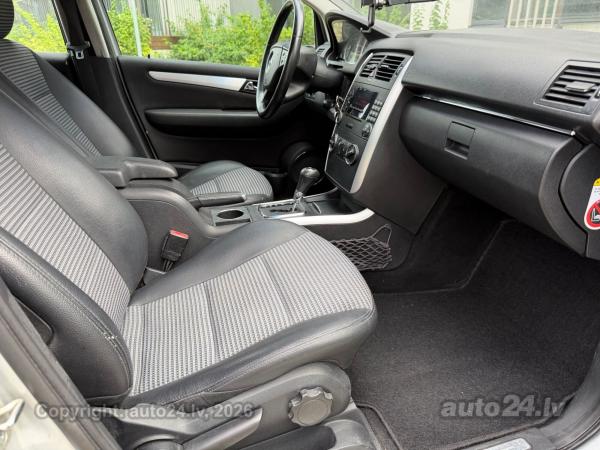 Grey Mercedes-Benz B-Class 2007 in Tallinn, with an engine capacity of 2.00 L and mileage of 270 thousand km for 2175 €, photo 9 on AUTOMOTO.COM.LV
