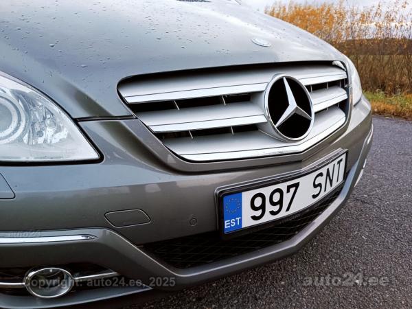 Pelēks Mercedes-Benz B-Class 2008 Tallina, ar dzinēja tilpumu 2.00 L un nobraukumu 300 tūkst. km par 2500 €, foto 11 vietnē AUTOMOTO.COM.LV
