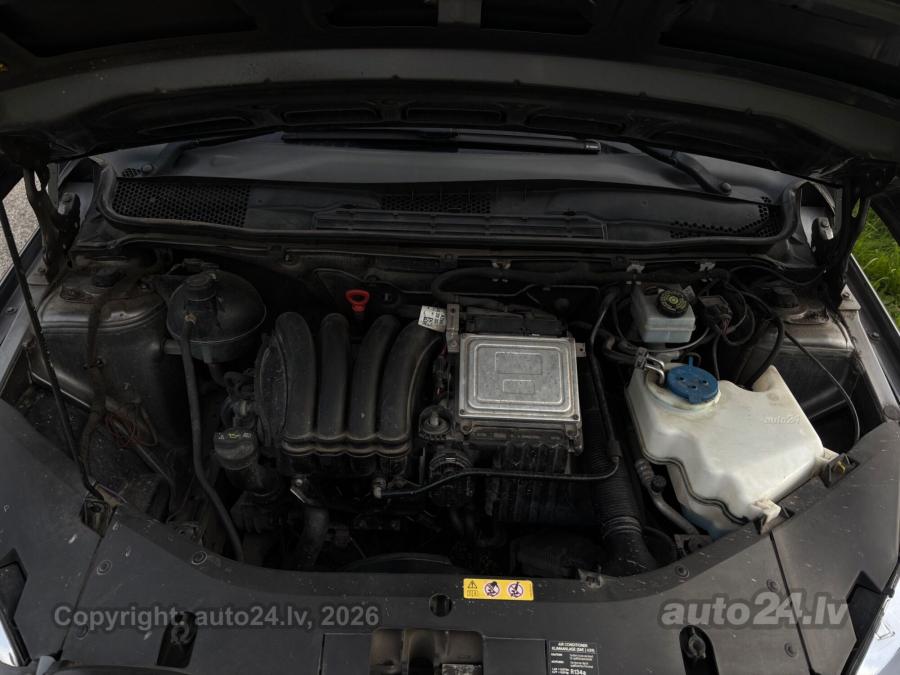 Pelēks Mercedes-Benz B-Class 2009 Tartu, ar dzinēja tilpumu 1.70 L un nobraukumu 239 tūkst. km par 3890 €, foto 15 vietnē AUTOMOTO.COM.LV