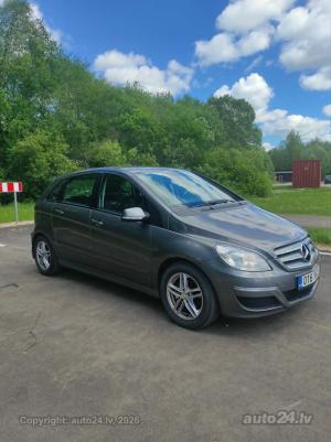 Grey Mercedes-Benz B-Class 2010 in Rapla, with an engine capacity of 2.00 L and mileage of 314 thousand km for 2450 €, photo  on AUTOMOTO.COM.LV
