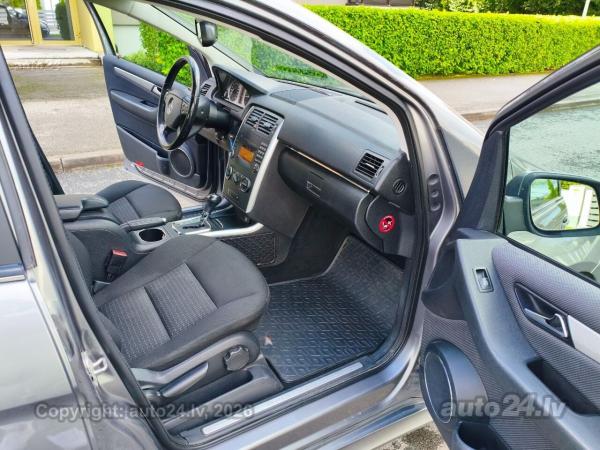 Серый Мерседес Б-класс 2010 в Таллин, объемом двигателя 2.00 л и пробегом 215 тыс. км за 2500 €, фото 11 на AUTOMOTO.COM.LV