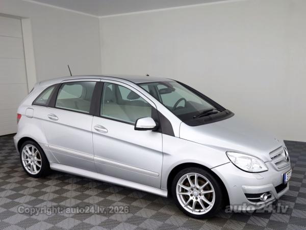 Grey Mercedes-Benz B-Class 2011 in Tallinn, with an engine capacity of 2.00 L and mileage of 232 thousand km for 1999 €, photo 1 on AUTOMOTO.COM.LV