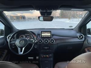 Pelēks Mercedes-Benz B-Class 2012 Viljandi, ar dzinēja tilpumu 1.80 L un nobraukumu 213 tūkst. km par 7980 €, foto 6 vietnē AUTOMOTO.COM.LV