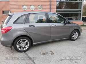 Grey Mercedes-Benz B-Class 2012 in Tallinn, with an engine capacity of 1.60 L and mileage of 171 thousand km for 6900 €, photo 5 on AUTOMOTO.COM.LV