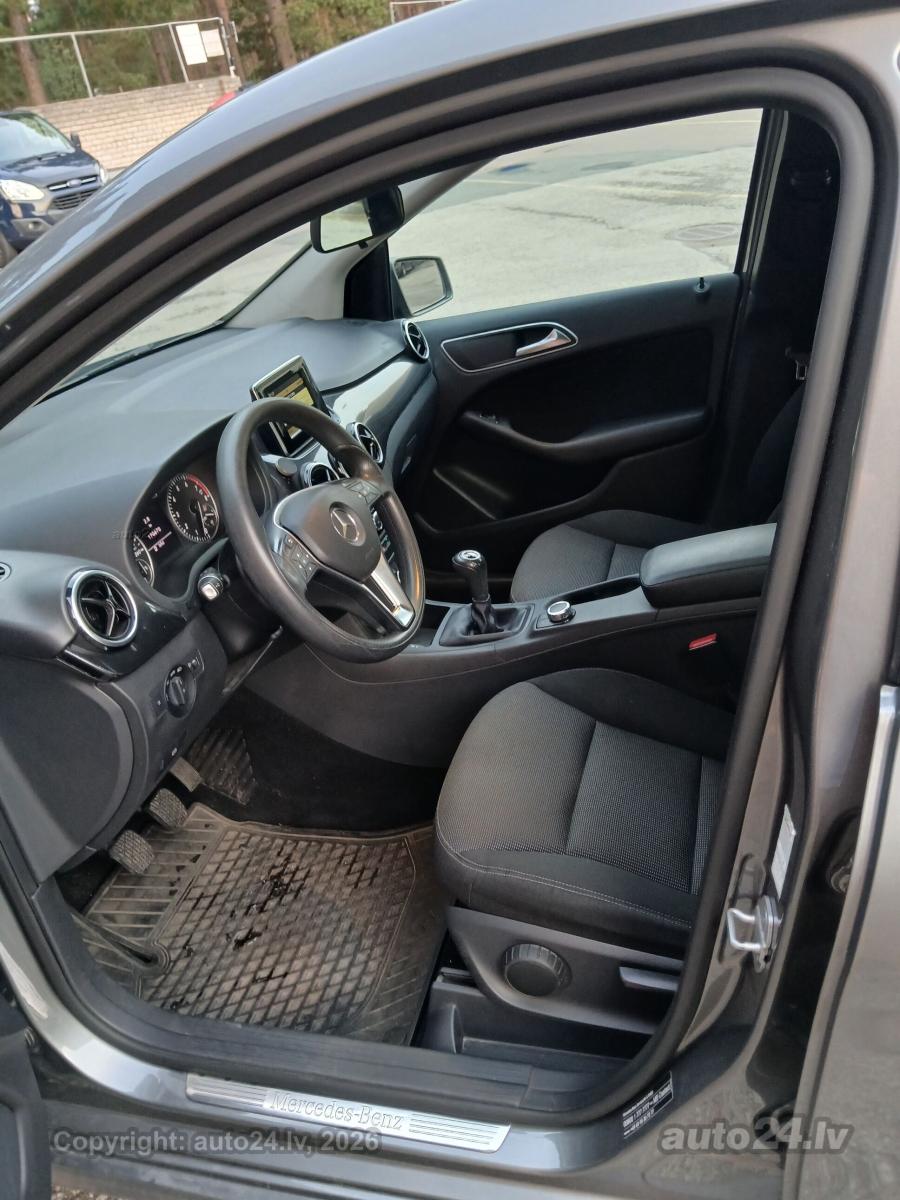 Grey Mercedes-Benz B-Class 2012 in Tallinn, with an engine capacity of 1.60 L and mileage of 171 thousand km for 6900 €, photo 8 on AUTOMOTO.COM.LV