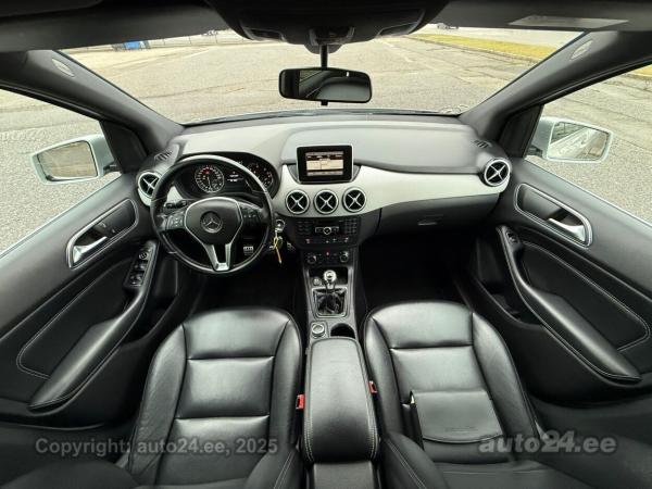 Pelēks Mercedes-Benz B-Class 2013 Tartu, ar dzinēja tilpumu 1.80 L un nobraukumu 227 tūkst. km par 7999 €, foto 11 vietnē AUTOMOTO.COM.LV