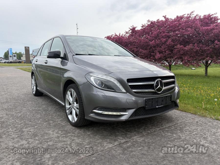 Pelēks Mercedes-Benz B-Class 2013 Viljandi, ar dzinēja tilpumu 1.50 L un nobraukumu 135 tūkst. km par 7990 €, foto 1 vietnē AUTOMOTO.COM.LV
