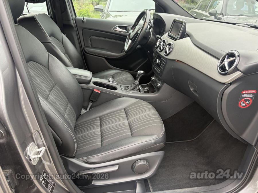 Pelēks Mercedes-Benz B-Class 2013 Viljandi, ar dzinēja tilpumu 1.50 L un nobraukumu 135 tūkst. km par 7990 €, foto 8 vietnē AUTOMOTO.COM.LV