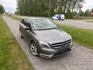 Pelēks Mercedes-Benz B-Class 2013 Viljandi, ar dzinēja tilpumu 1.50 L un nobraukumu 135 tūkst. km par 7990 €, foto 19 vietnē AUTOMOTO.COM.LV