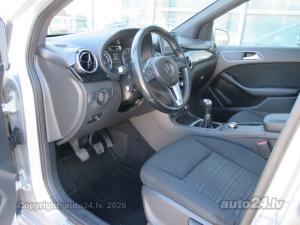 Pelēks Mercedes-Benz B-Class 2014 Tartu, ar dzinēja tilpumu 1.50 L un nobraukumu 254 tūkst. km par 5490 €, foto 8 vietnē AUTOMOTO.COM.LV