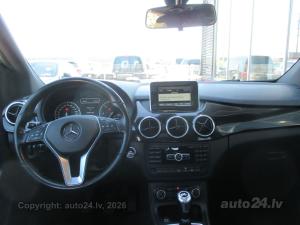 Pelēks Mercedes-Benz B-Class 2014 Tartu, ar dzinēja tilpumu 1.50 L un nobraukumu 254 tūkst. km par 5490 €, foto 10 vietnē AUTOMOTO.COM.LV