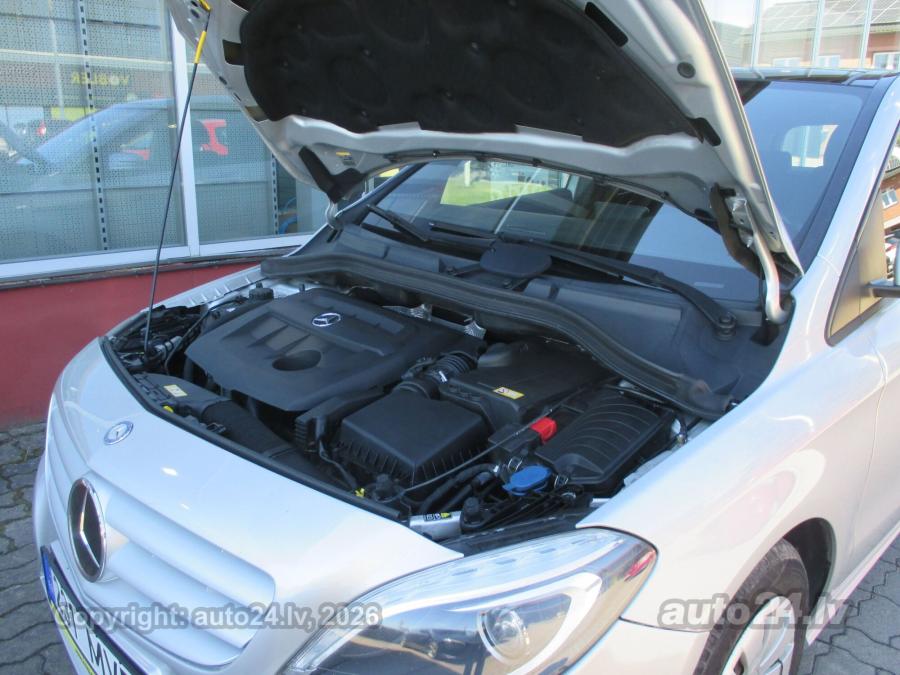 Pelēks Mercedes-Benz B-Class 2014 Tartu, ar dzinēja tilpumu 1.50 L un nobraukumu 254 tūkst. km par 5490 €, foto 14 vietnē AUTOMOTO.COM.LV