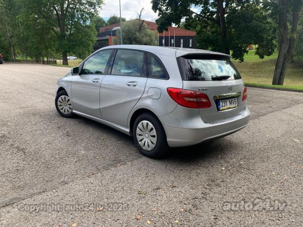 Grey Mercedes-Benz B-Class 2014 in Valga, with an engine capacity of 1.50 L and mileage of 254 thousand km for 7100 €, photo 4 on AUTOMOTO.COM.LV