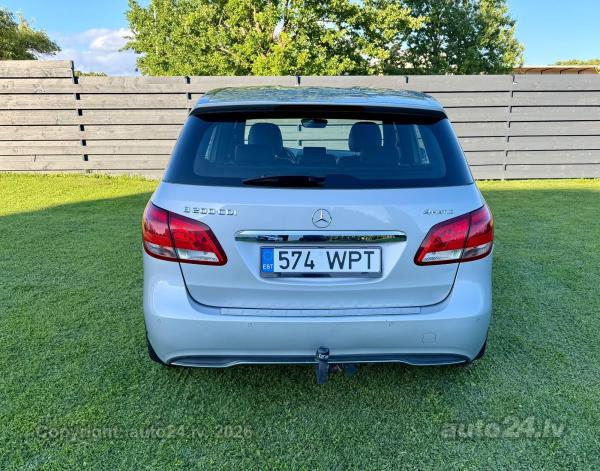 Pelēks Mercedes-Benz B-Class 2015 Viljandi, ar dzinēja tilpumu 2.10 L un nobraukumu 207 tūkst. km par 12222 €, foto 8 vietnē AUTOMOTO.COM.LV