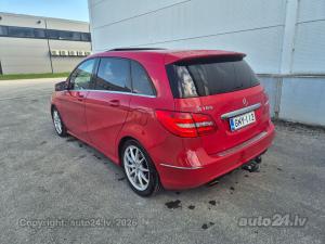 Sarkans Mercedes-Benz B-Class 2012 Pērnava, ar dzinēja tilpumu 1.80 L un nobraukumu 270 tūkst. km par 5500 €, foto 7 vietnē AUTOMOTO.COM.LV