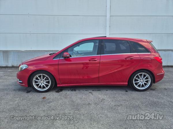 Sarkans Mercedes-Benz B-Class 2012 Pērnava, ar dzinēja tilpumu 1.80 L un nobraukumu 270 tūkst. km par 5500 €, foto 7 vietnē AUTOMOTO.COM.LV