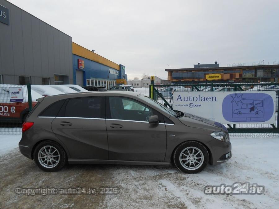 Mercedes-Benz B-Class 2012 in Viljandi, with an engine capacity of 1.60 L and mileage of 220 thousand km for 7590 €, photo 15 on AUTOMOTO.COM.LV