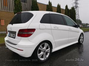 Balts Mercedes-Benz B-Class 2005 Tartu, ar dzinēja tilpumu 2.00 L un nobraukumu 280 tūkst. km par 1390 €, foto 4 vietnē AUTOMOTO.COM.LV