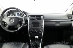 White Mercedes-Benz B-Class 2009 in Tallinn, with an engine capacity of 2.00 L and mileage of 377 thousand km for 999 €, photo 6 on AUTOMOTO.COM.LV
