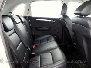 White Mercedes-Benz B-Class 2009 in Tallinn, with an engine capacity of 2.00 L and mileage of 377 thousand km for 999 €, photo 8 on AUTOMOTO.COM.LV