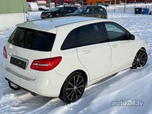 Balts Mercedes-Benz B-Class 2013 Tartu, ar dzinēja tilpumu 1.80 L un nobraukumu 250 tūkst. km par 9199 €, foto 4 vietnē AUTOMOTO.COM.LV