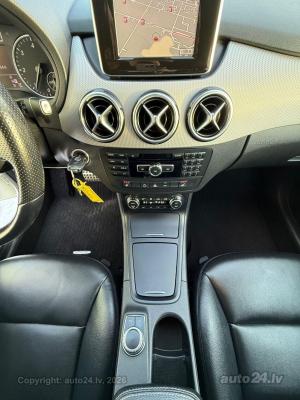 Balts Mercedes-Benz B-Class 2013 Tartu, ar dzinēja tilpumu 1.80 L un nobraukumu 250 tūkst. km par 9199 €, foto 10 vietnē AUTOMOTO.COM.LV