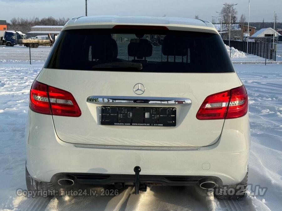 Balts Mercedes-Benz B-Class 2013 Tartu, ar dzinēja tilpumu 1.80 L un nobraukumu 250 tūkst. km par 9199 €, foto 29 vietnē AUTOMOTO.COM.LV