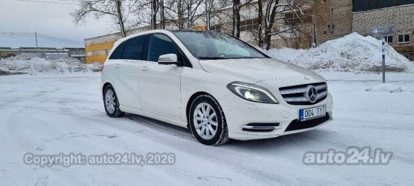 Balts Mercedes-Benz B-Class 2013 Tallina, ar dzinēja tilpumu 1.80 L un nobraukumu 173 tūkst. km par 9900 €, foto 2 vietnē AUTOMOTO.COM.LV