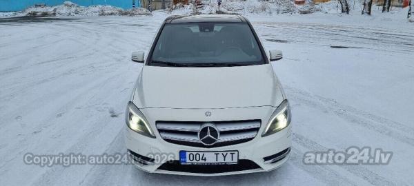 Balts Mercedes-Benz B-Class 2013 Tallina, ar dzinēja tilpumu 1.80 L un nobraukumu 173 tūkst. km par 9900 €, foto 6 vietnē AUTOMOTO.COM.LV