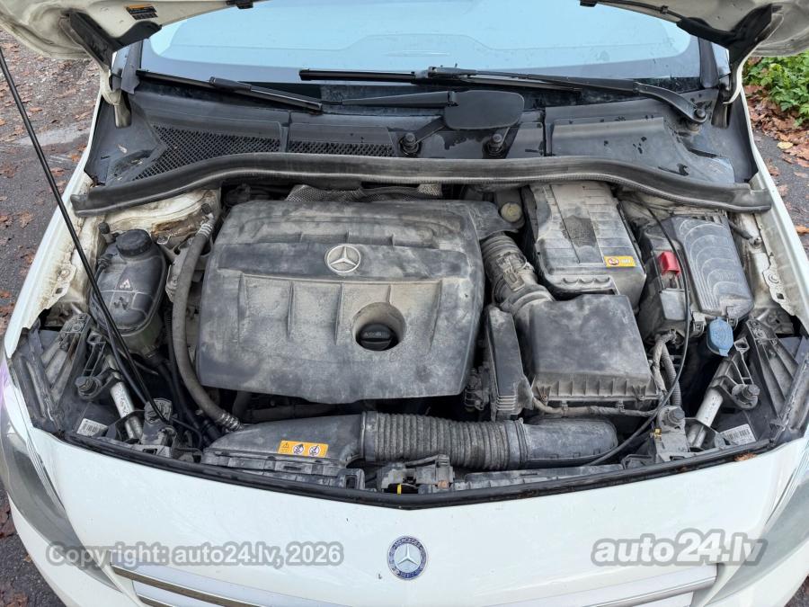 White Mercedes-Benz B-Class 2013 in Tallinn, with an engine capacity of 1.50 L and mileage of 395 thousand km for 5300 €, photo 16 on AUTOMOTO.COM.LV