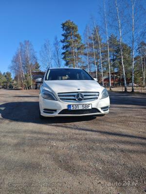 Balts Mercedes-Benz B-Class 2014 Tartu, ar dzinēja tilpumu 1.50 L un nobraukumu 302 tūkst. km par 6399 €, foto  vietnē AUTOMOTO.COM.LV