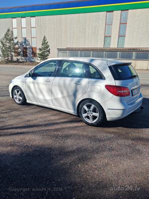 Balts Mercedes-Benz B-Class 2014 Tartu, ar dzinēja tilpumu 1.50 L un nobraukumu 302 tūkst. km par 6399 €, foto 4 vietnē AUTOMOTO.COM.LV